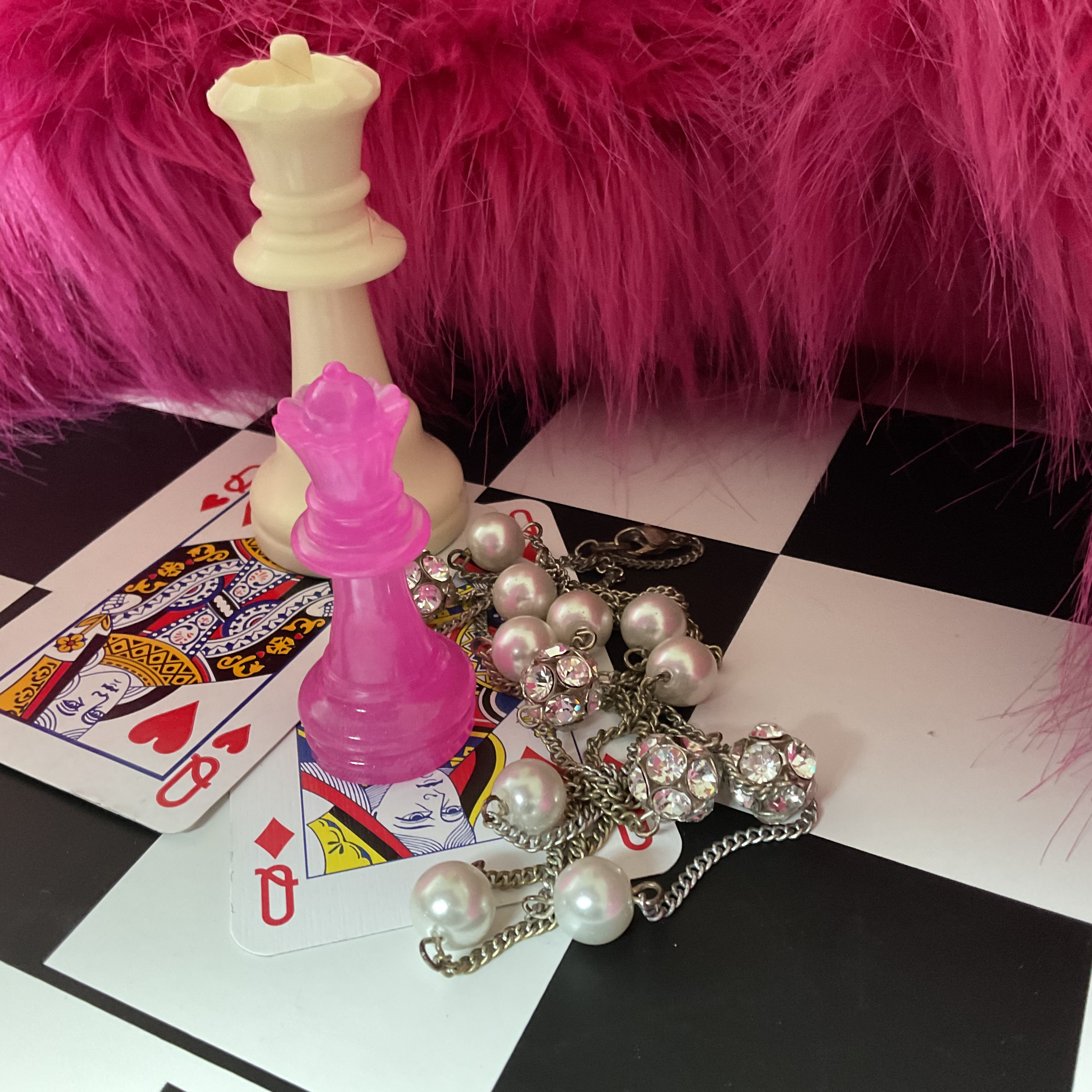 The Pink Queen | Queens and Kings